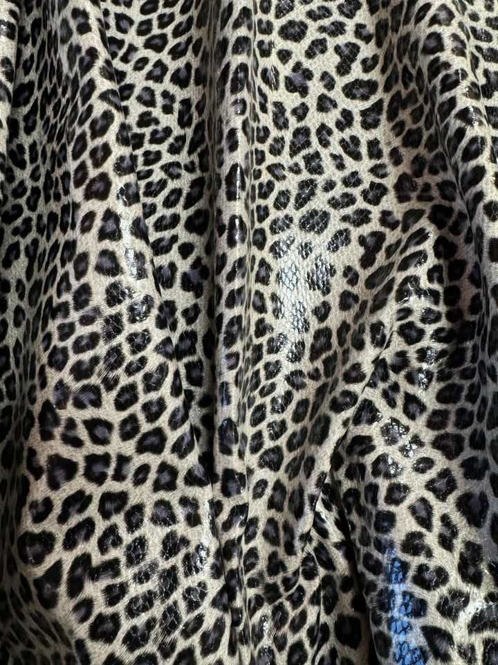 Soft Sewing Vinyl perfect for absolute beginners | SewHungryhippie